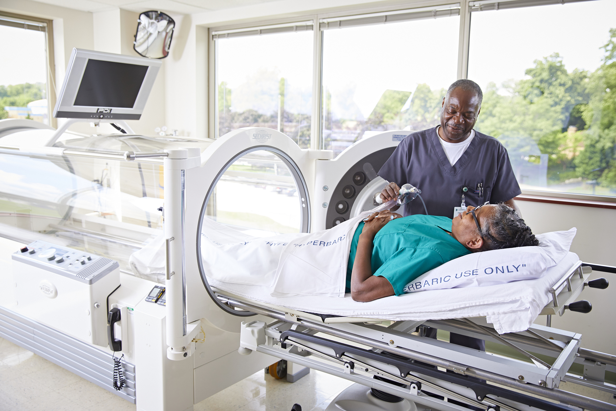 What Is Hyperbaric Oxygen Therapy ChristianaCare News What Is Hyperbaric Oxygen Therapy ChristianaCare News